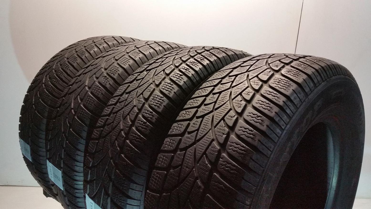 Gomme Usate 235 65 R17 Dunlop SP W.SP. 3D invernali